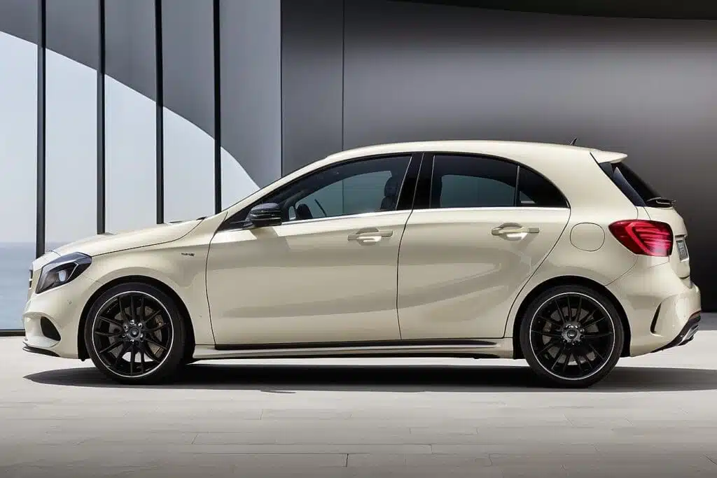 Exploring the Features of the Mercedes-Benz A-Class Hatchback | Amazing ...